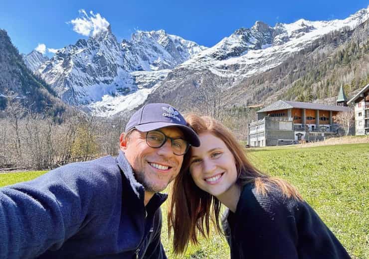 Stefano Accorsi, lo scatto con la moglie è boom di like: bellissimi ...